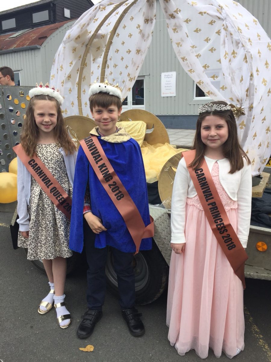 Crowds turn out for carnival fun - The Evesham Observer