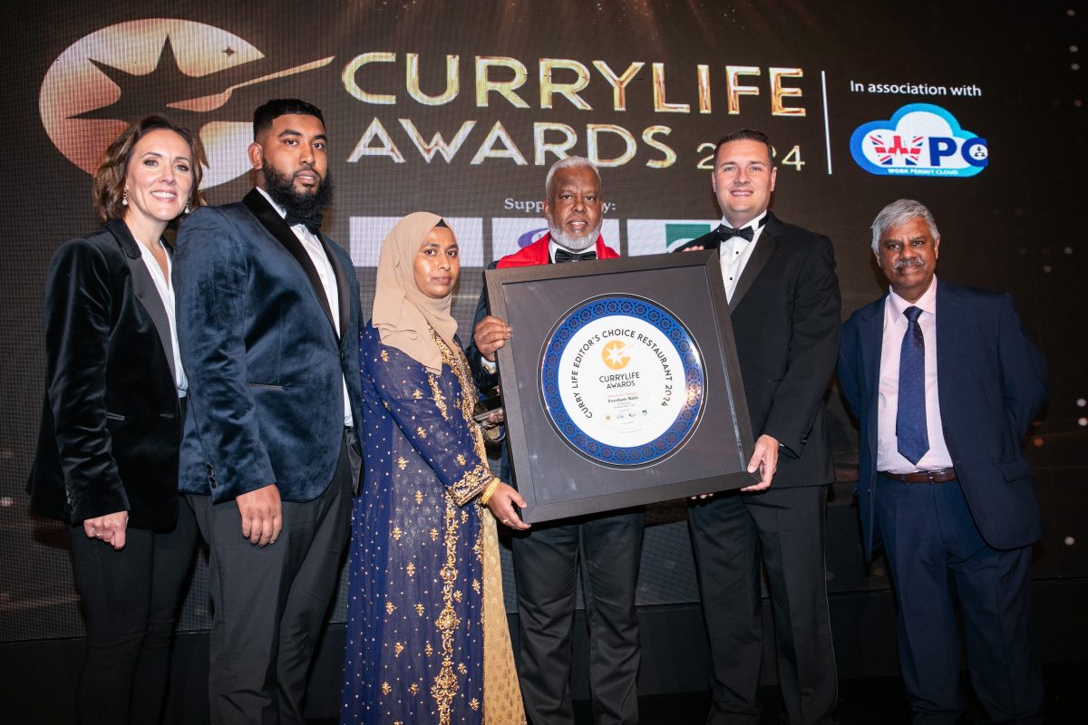 National award dished out to Evesham curry house - The Evesham Observer