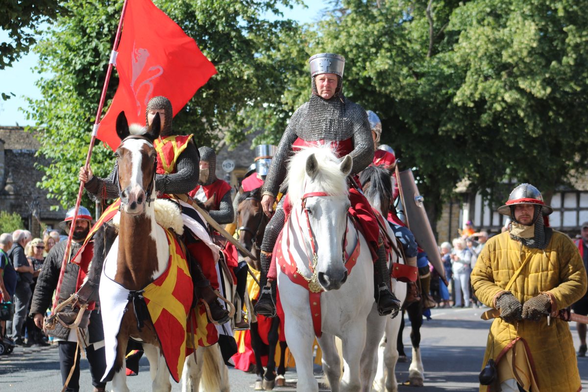 IN PICTURES - Thousands go back in time for Battle of Evesham festival ...