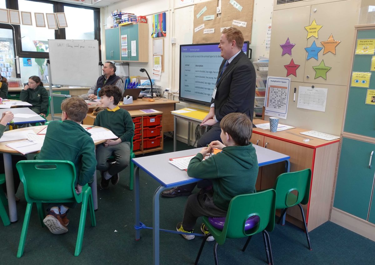 Redditch MP in visit to Vale primary school - The Evesham Observer